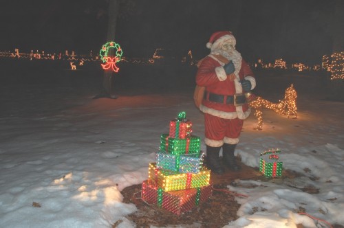 Santa Land A Magical Walk Through Christmas Display Located at 133 ...